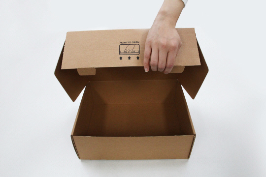 CJ 오쇼핑, 접착 테이프 없는 ‘에코 테이프리스 박스’ 도입